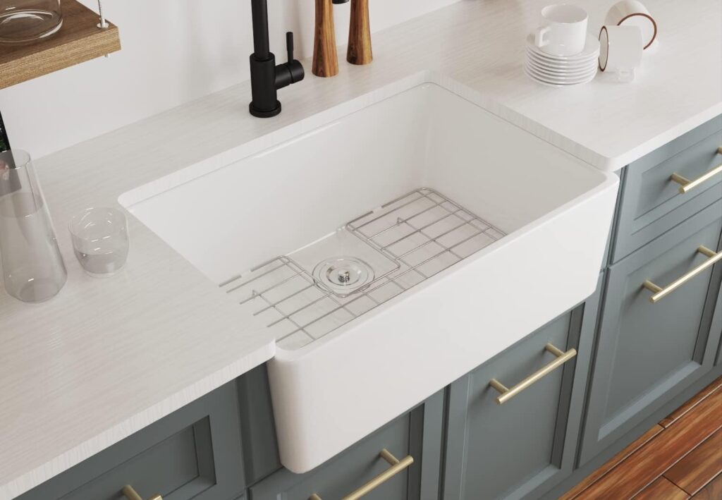 Do Farmhouse Sinks Leak? The Ultimate Guide Do Farmhouse Sinks Leak? The Ultimate Guide