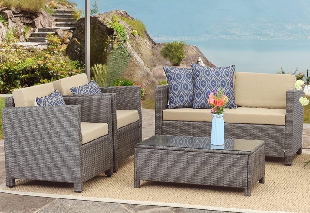 11 Farmhouse Deck Ideas That Will Make Your House the Star of the Street