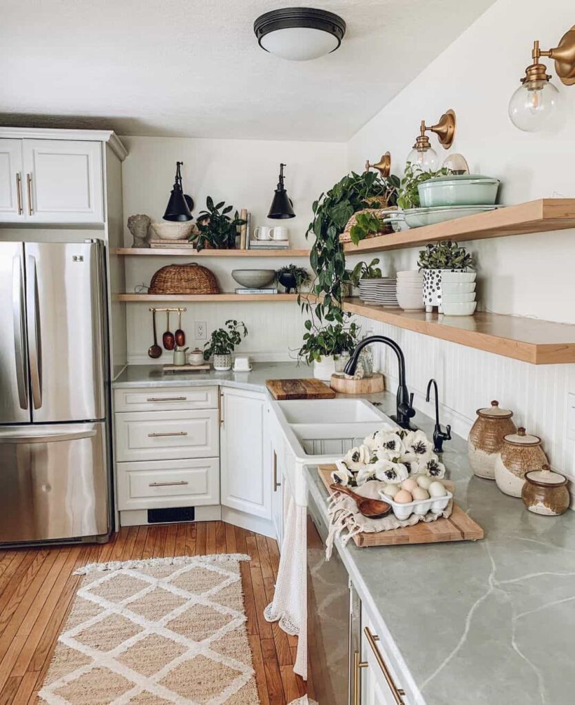 7+ Stunning Yet Functional Farmhouse Kitchens ideas with Open Shelving ...