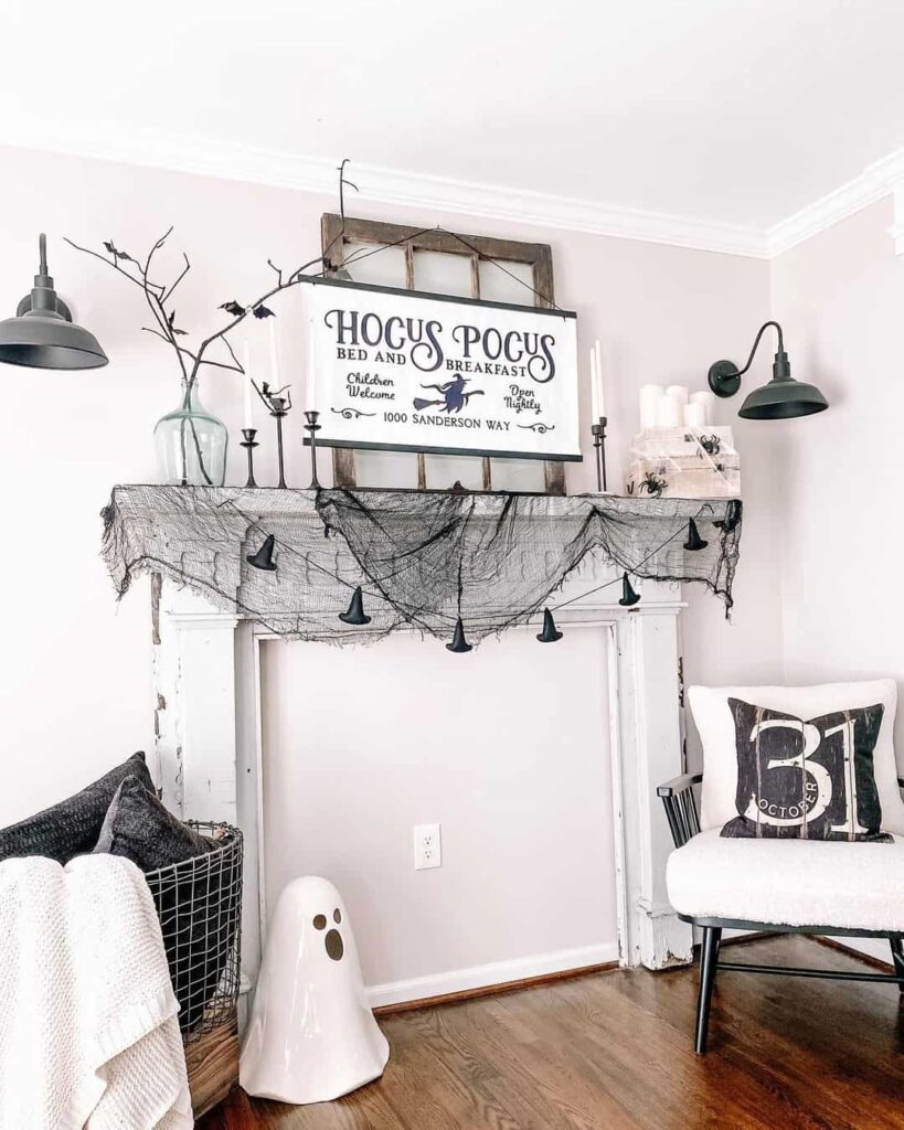 7+ Bewitching Hocus Pocus Halloween Décor Ideas for Your Farmhouse ...
