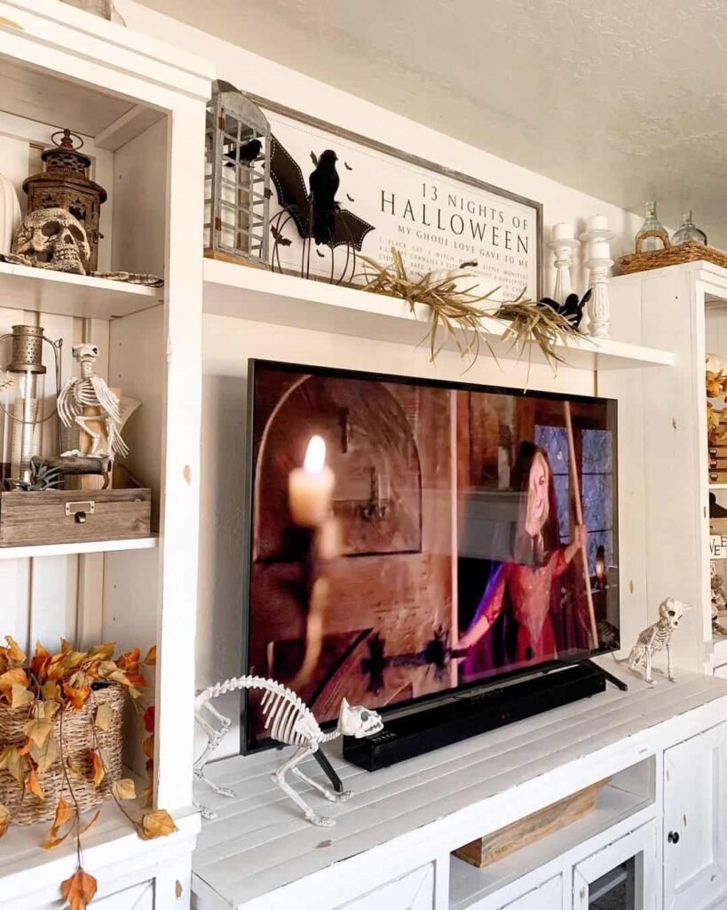 7+ Terrifying Skull Halloween Decor Ideas to Spook Your Farmhouse ...