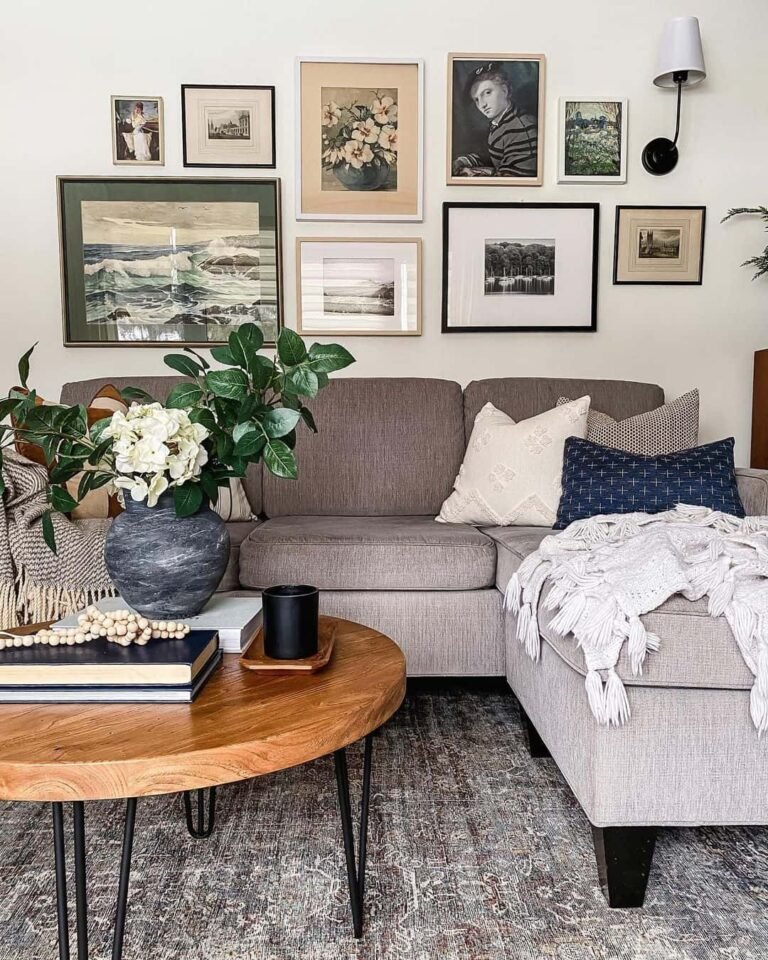 7+ Creative Picture Wall Ideas to Enliven Your Farmhouse Living Room ...