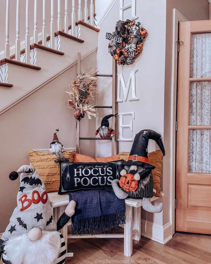 7+ Bewitching Hocus Pocus Halloween Décor Ideas for Your Farmhouse ...
