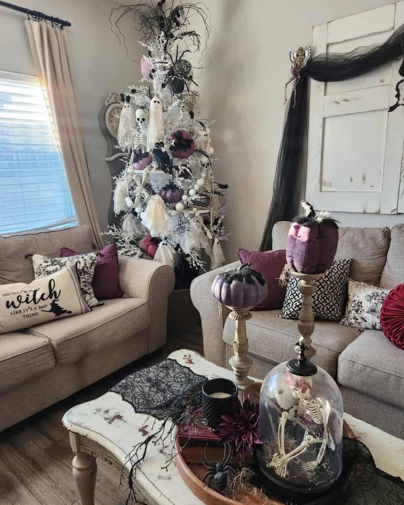 7+ Terrifying Skull Halloween Decor Ideas to Spook Your Farmhouse ...