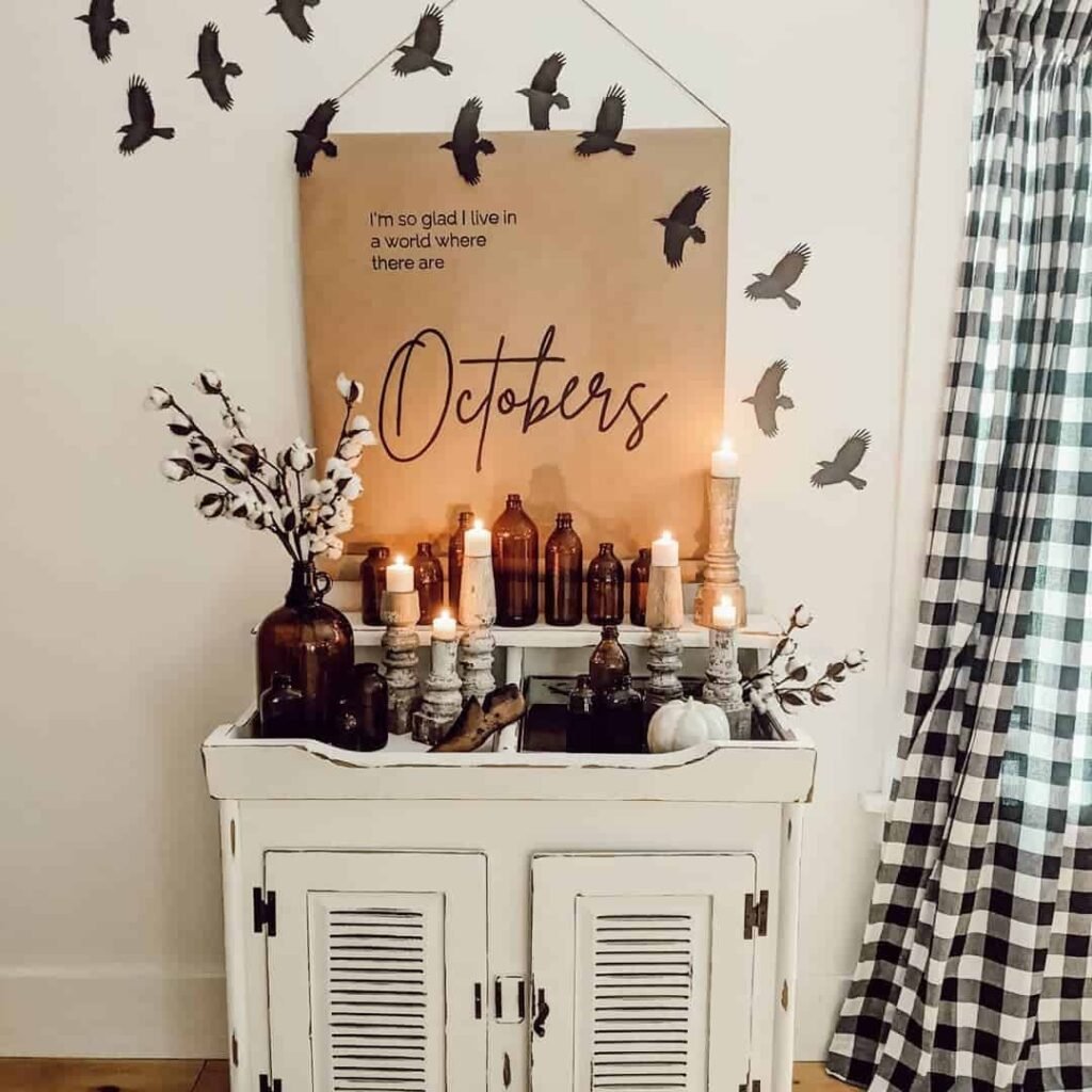 7+ Mysterious Crow Halloween Decor Inspirations for Your Farmhouse ...