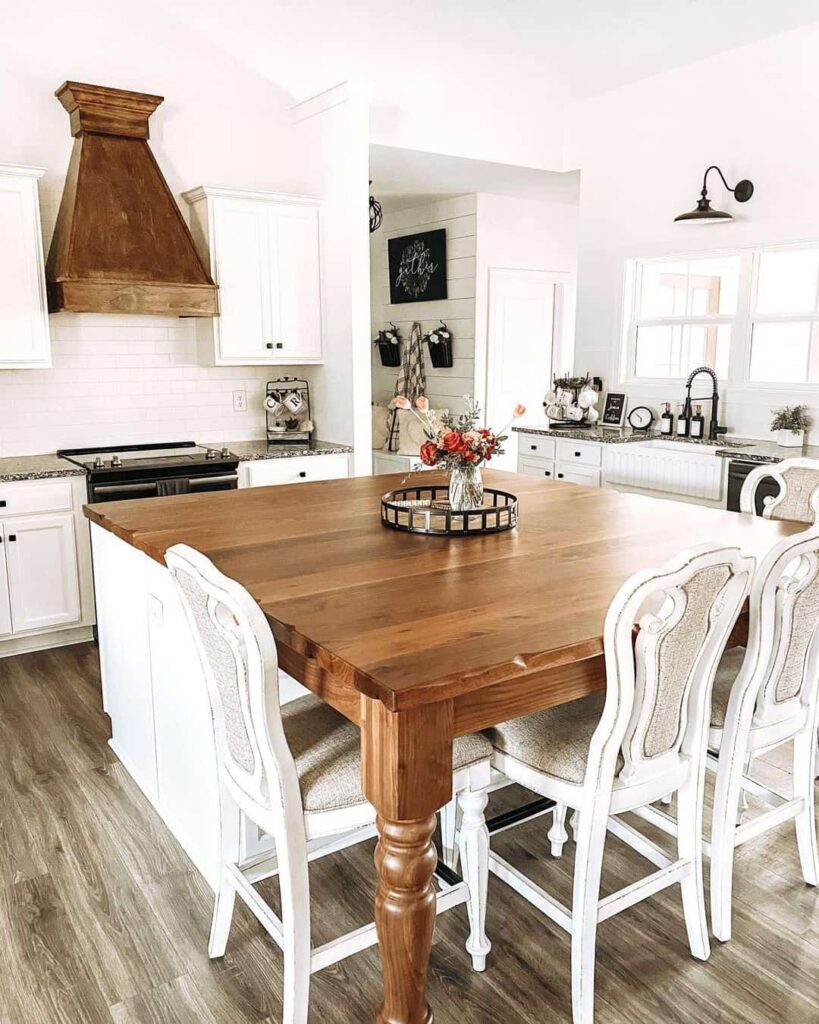7+ Inviting Farmhouse Eat-In Kitchen Ideas to Amplify Your Dining ...