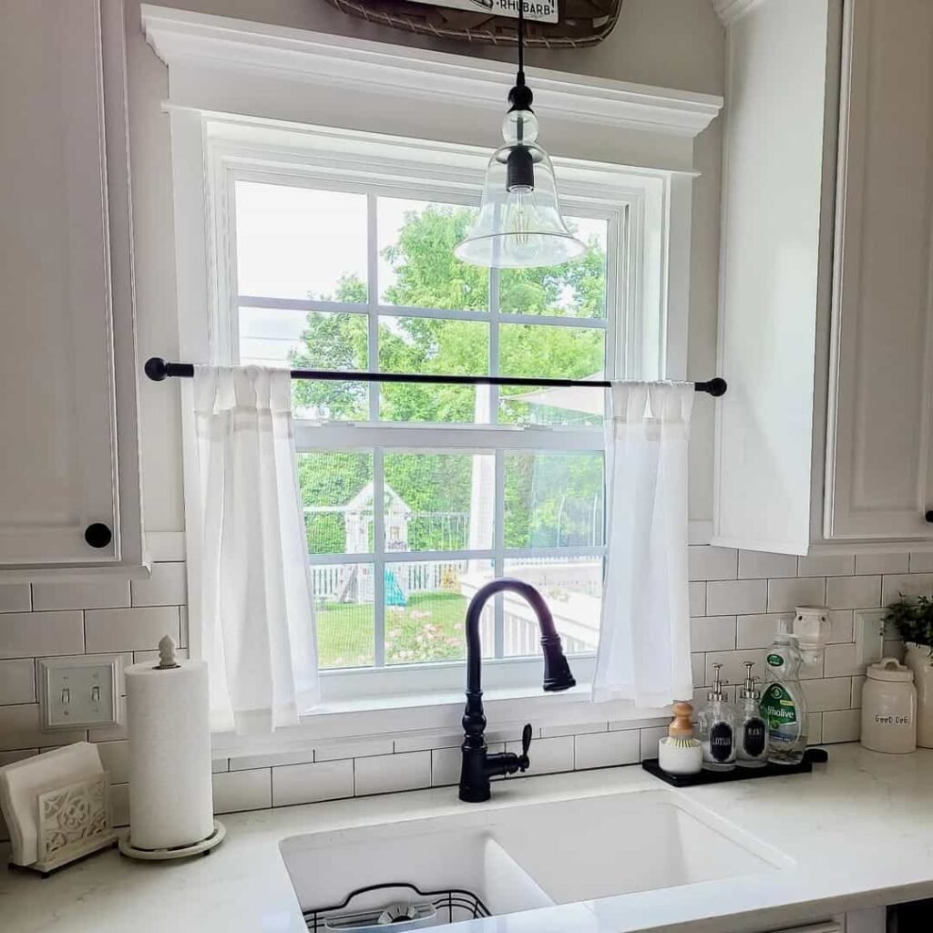7+ Window Trim Ideas to Infuse Farmhouse Appeal into Your Home – My ...
