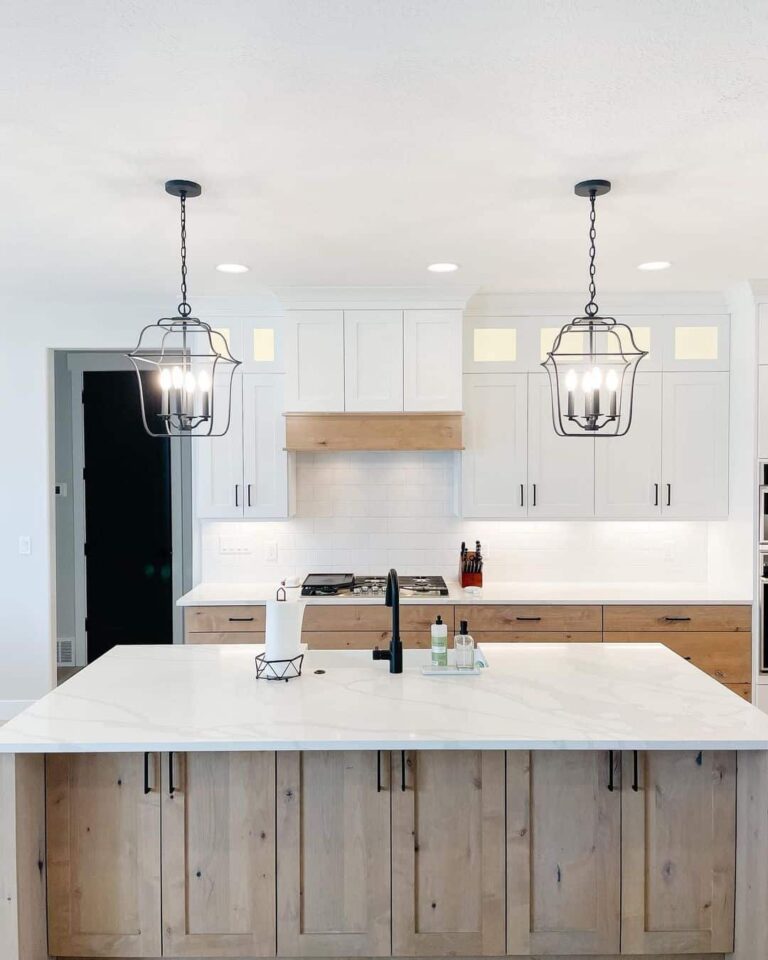 7+ Farmhouse Pendant Lighting Ideas to Illuminate Your Country Kitchen