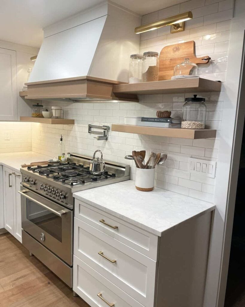 7+ Farmhouse Kitchen Open Shelf Ideas by Range Hood – My Modern Cave