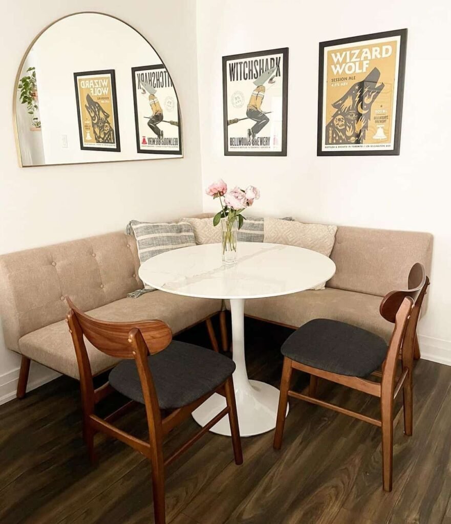 7+ Beautiful Farmhouse Kitchen Banquette Seating Ideas to Charm Your ...
