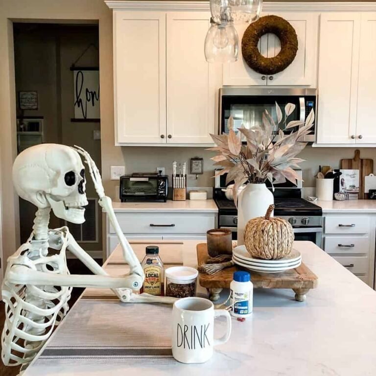 7+ Spooky Skull Decor Ideas for Your Farmhouse Kitchen This Halloween
