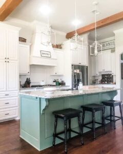 7+ French Country Kitchen Ideas with Farmhouse Flair