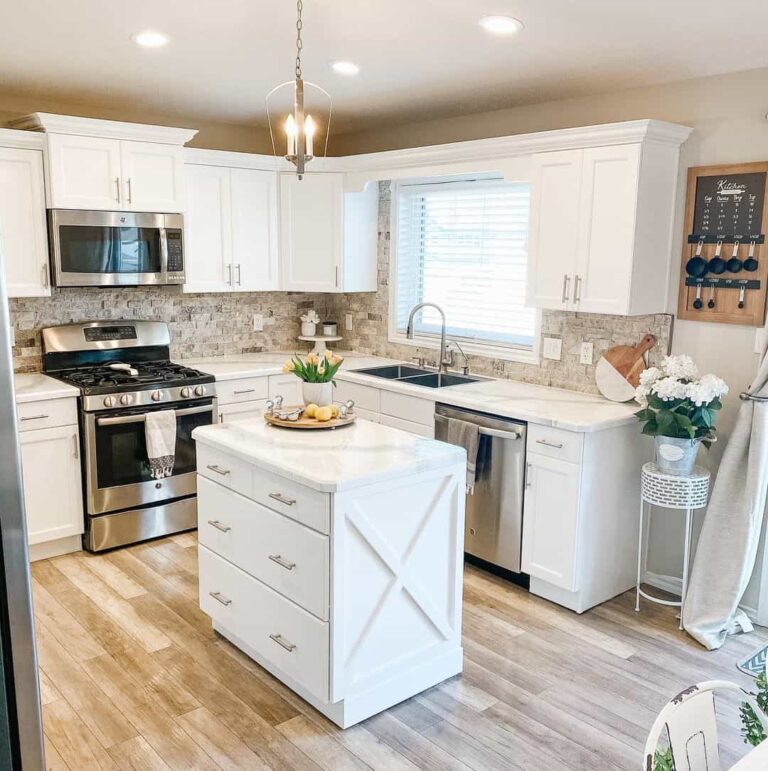 7+ Unique Flooring Ideas for a Rustic Farmhouse Kitchen Makeover – My ...